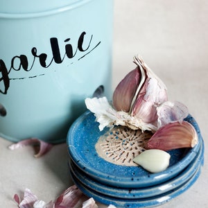 Handmade Ceramic Garlic Grater Plate: Kitchen Ginger Grater Dish - Etsy