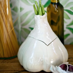 Ceramic Garlic Pot, Garlic Keeper, Pottery Garlic Holder, Cottage ...