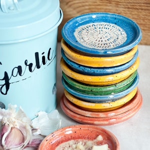 Handmade Ceramic Garlic Grater Plate: Kitchen Ginger Grater Dish - Etsy