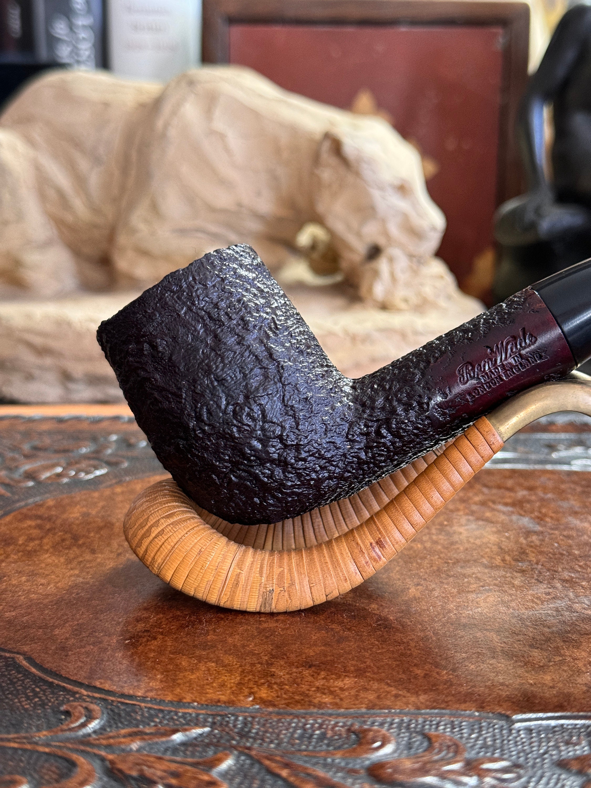Ben Wade Pipe Large Sandblasted Stout Billiard Tobacco London England ...