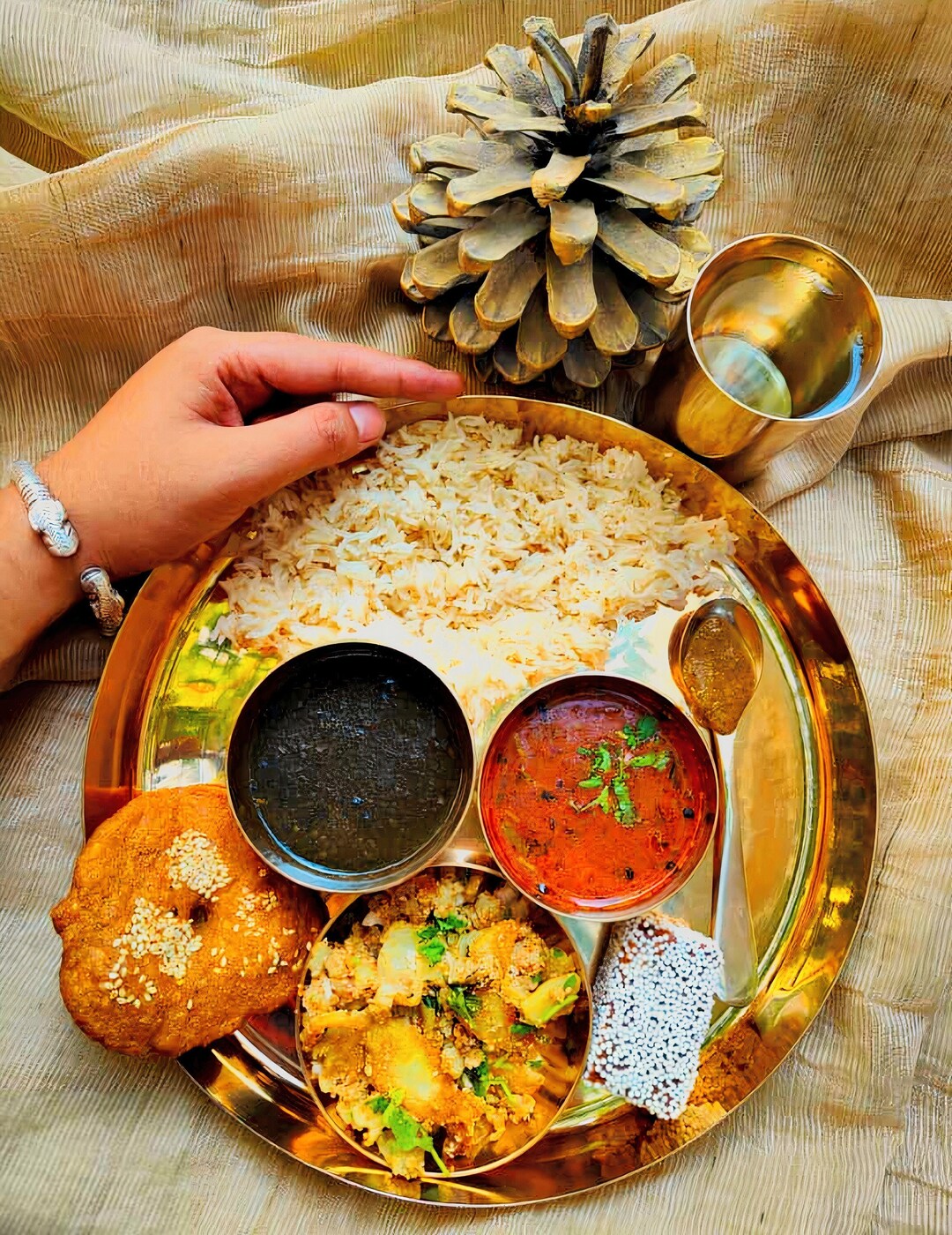 Metallic India Kansa Thali Set, Embossed Luxury Dinner Set, Pure Bronze ...