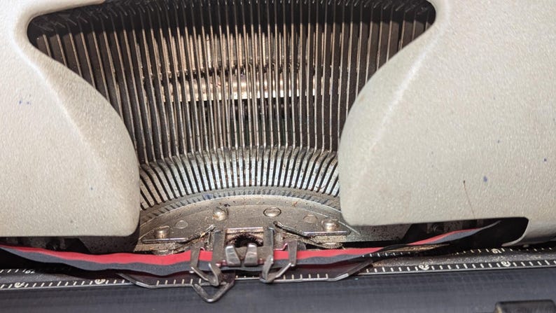 Remington Rand Quiet-riter Miracle Tab Green Typewriter W/ Case Vintage ...