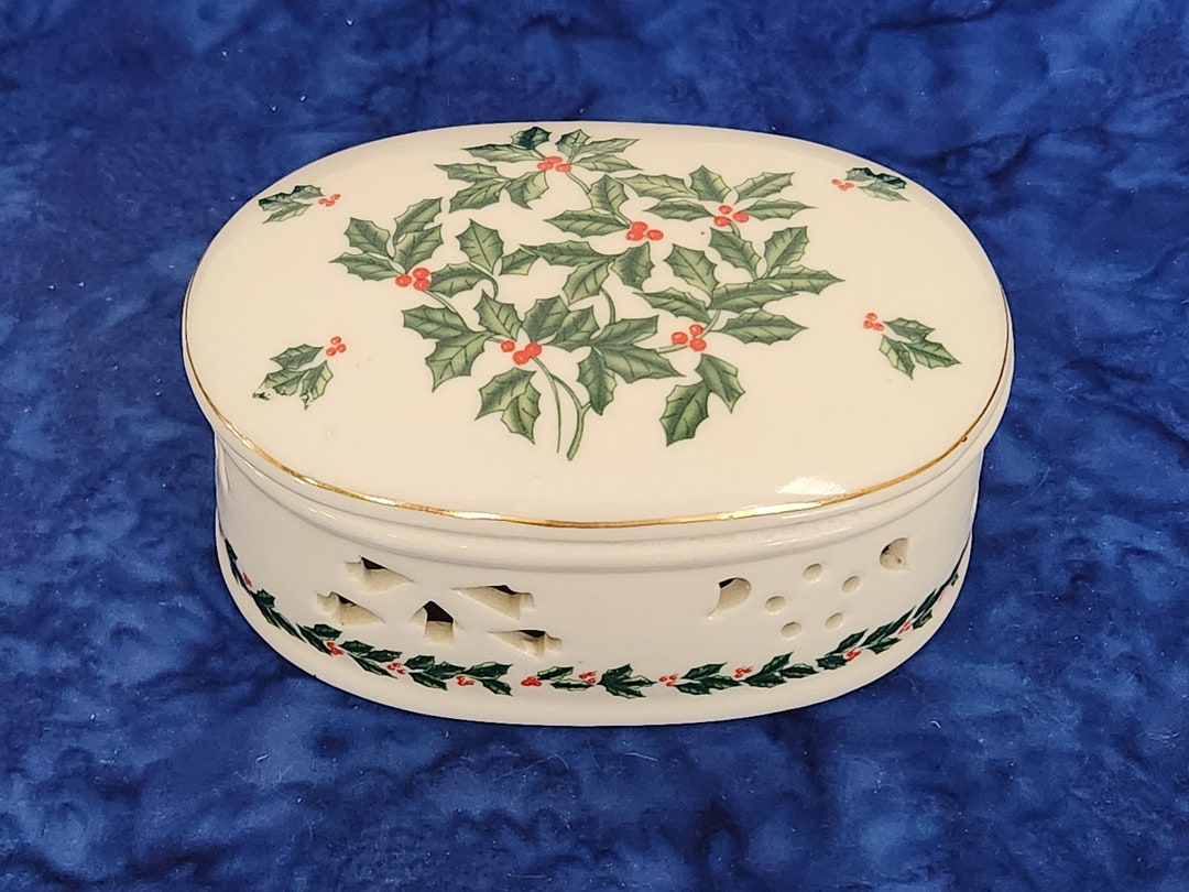 Holly Berry Trinket Box Holiday Christmas Home Décor, Gift for Coworker ...