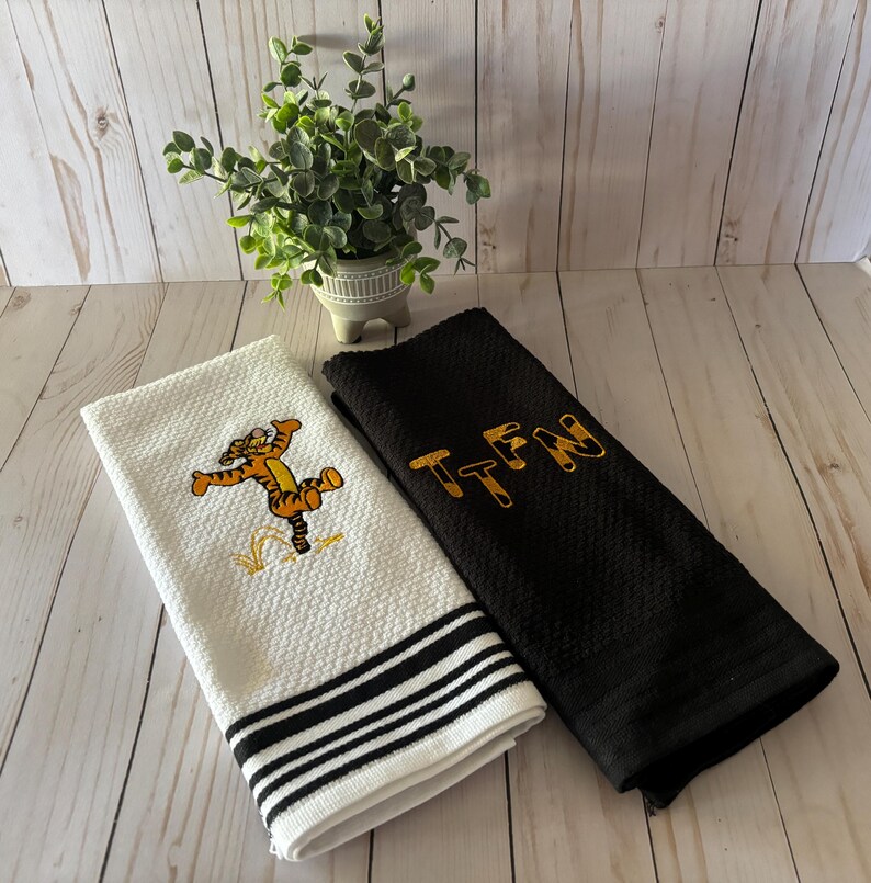 Kitchen Towels, Winnie the Pooh's, Tigger TTFN, Black & White Towels ...