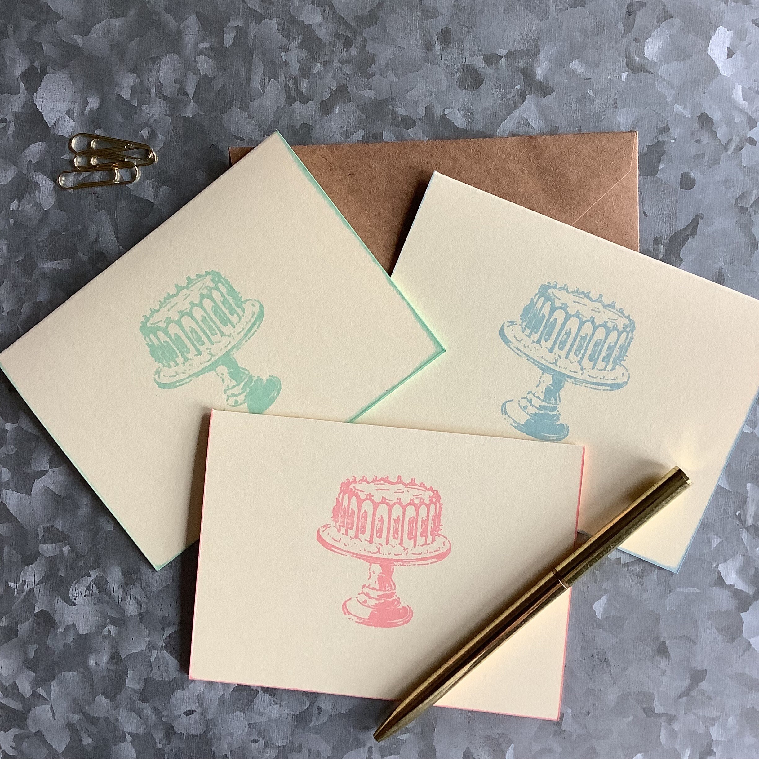 Vintage Cake Hand Stamped Cards Set of 10 in Ivory With Kraft Envelopes ...