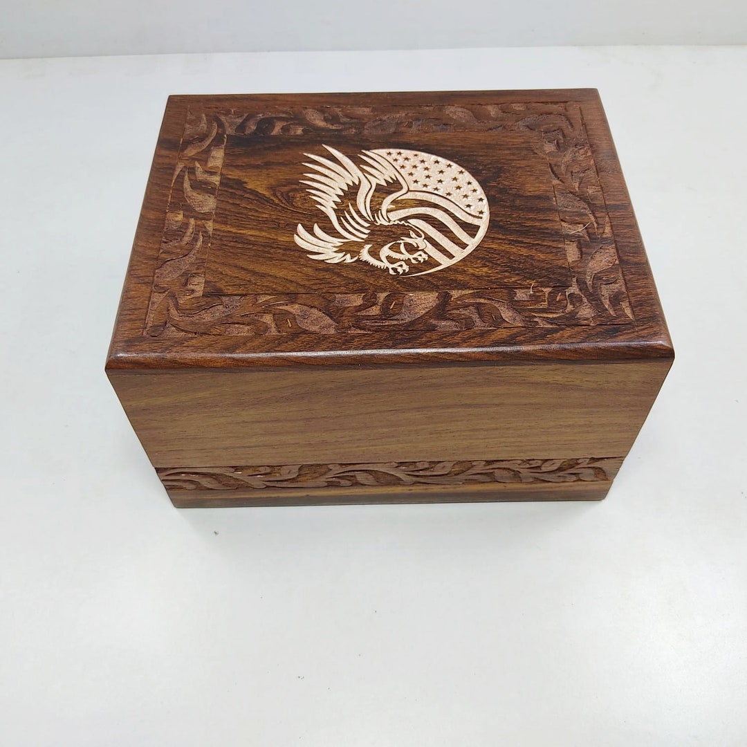 Wooden Urn Ashes Storage Box Seal of the USA Engraving & Border Cawing ...