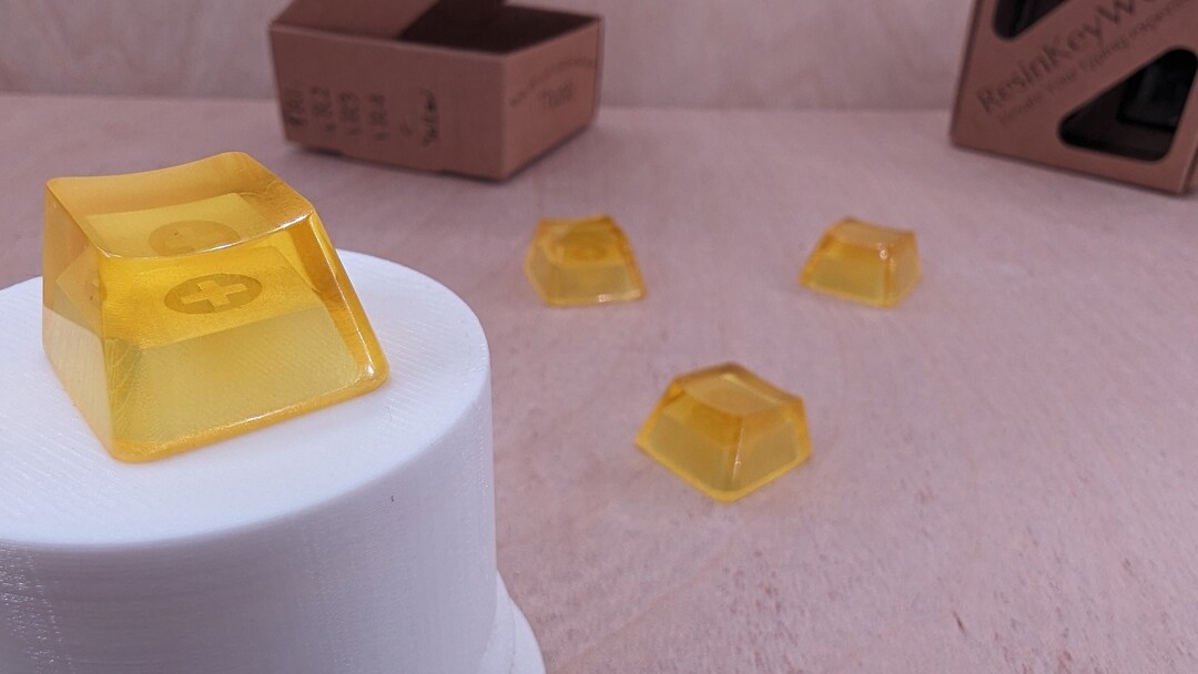 Yellow Blank 1U Accent Keycaps, Transparent Hand Polished Resin OEM ...