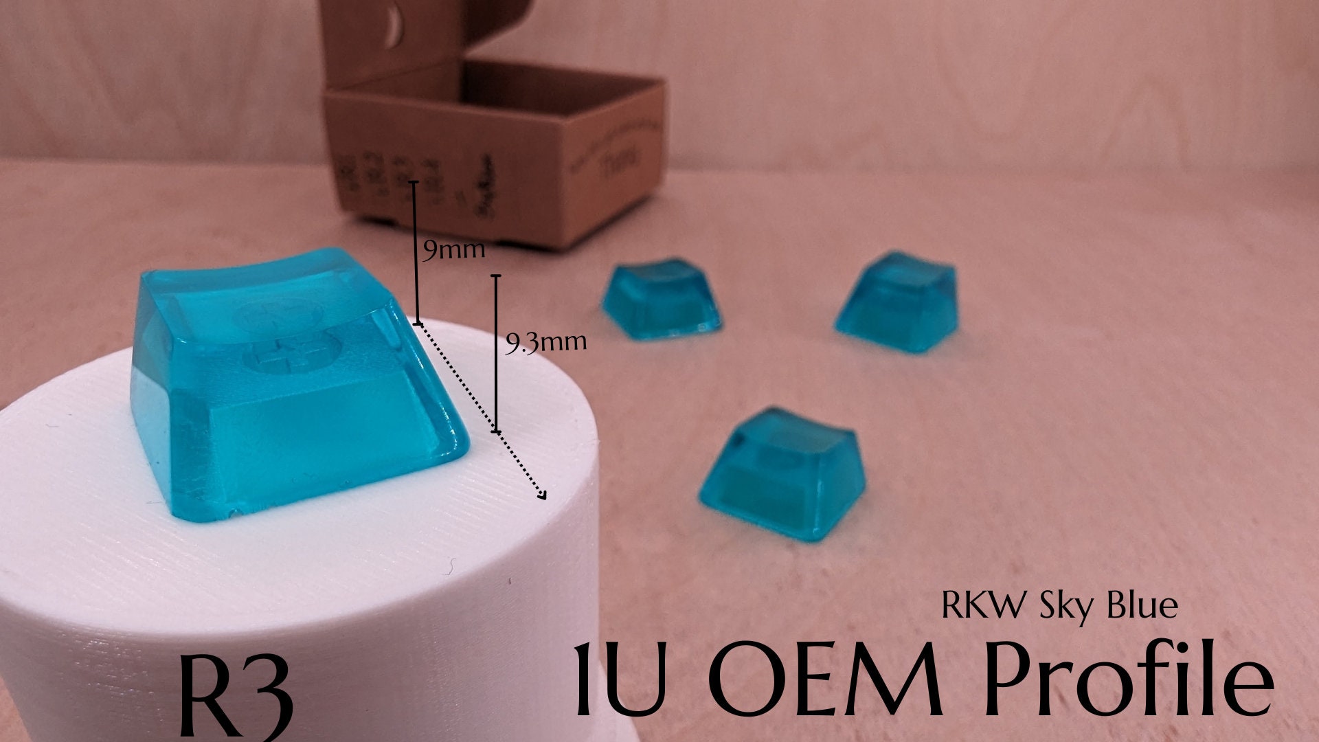 Sky Blue Blank 1U Accent Keycaps, Transparent Hand Polished Resin OEM ...