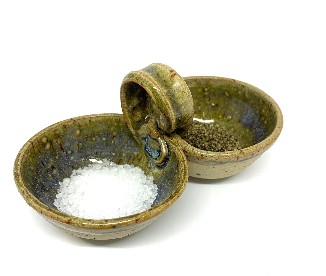Salt and Pepper Seasoning Pinch Pot Handmade Pottery , Pepper Salt ...