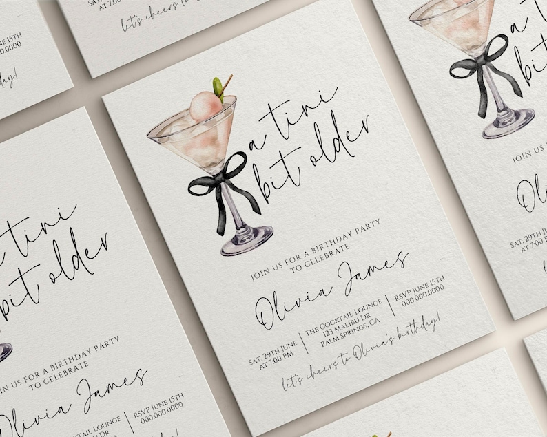 Plantilla de invitación de cumpleaños con martini de lichi / Invitación ...