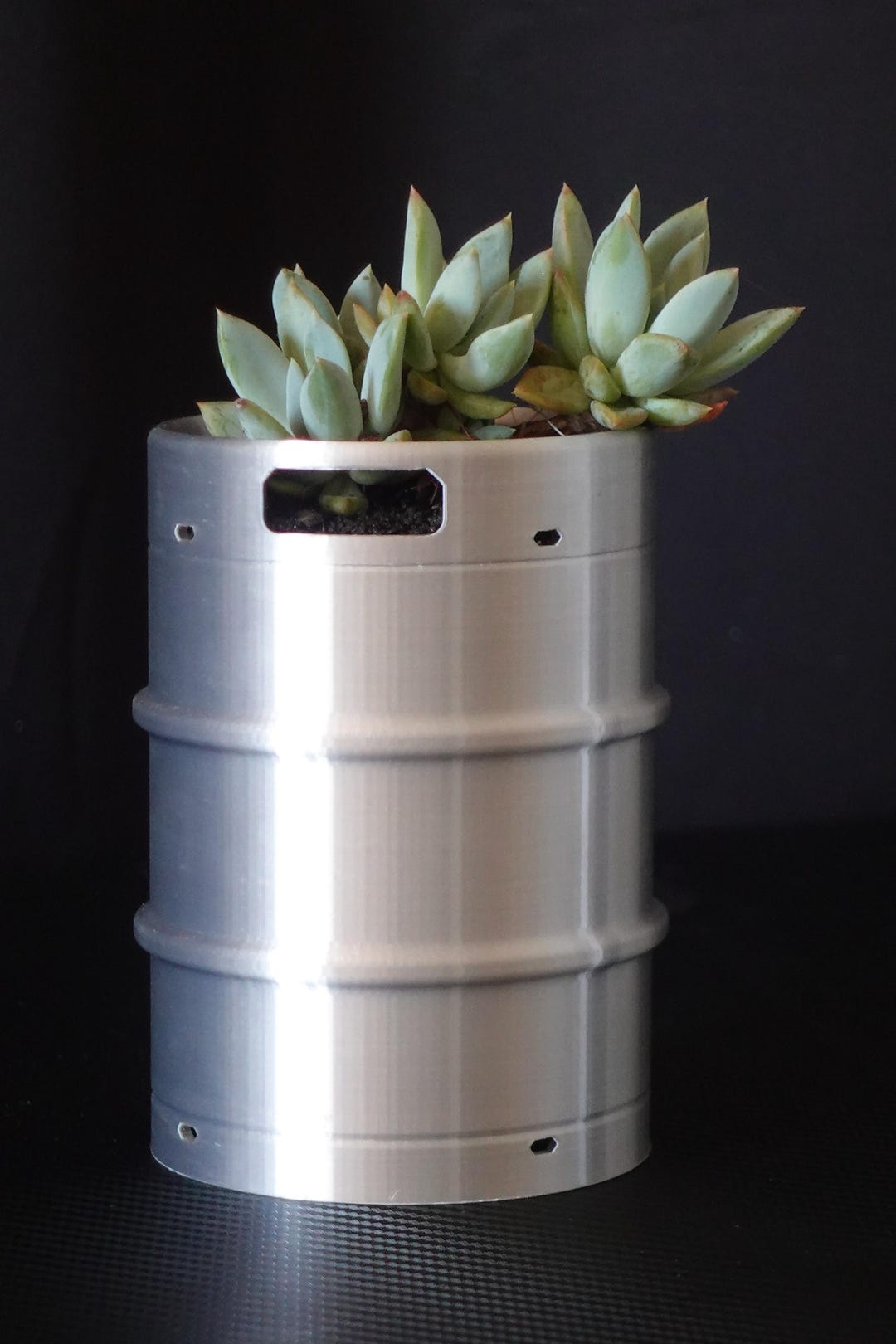 This 3D Printed Keg Vase is Versatile as a Tip Jar, Succulent Planter ...