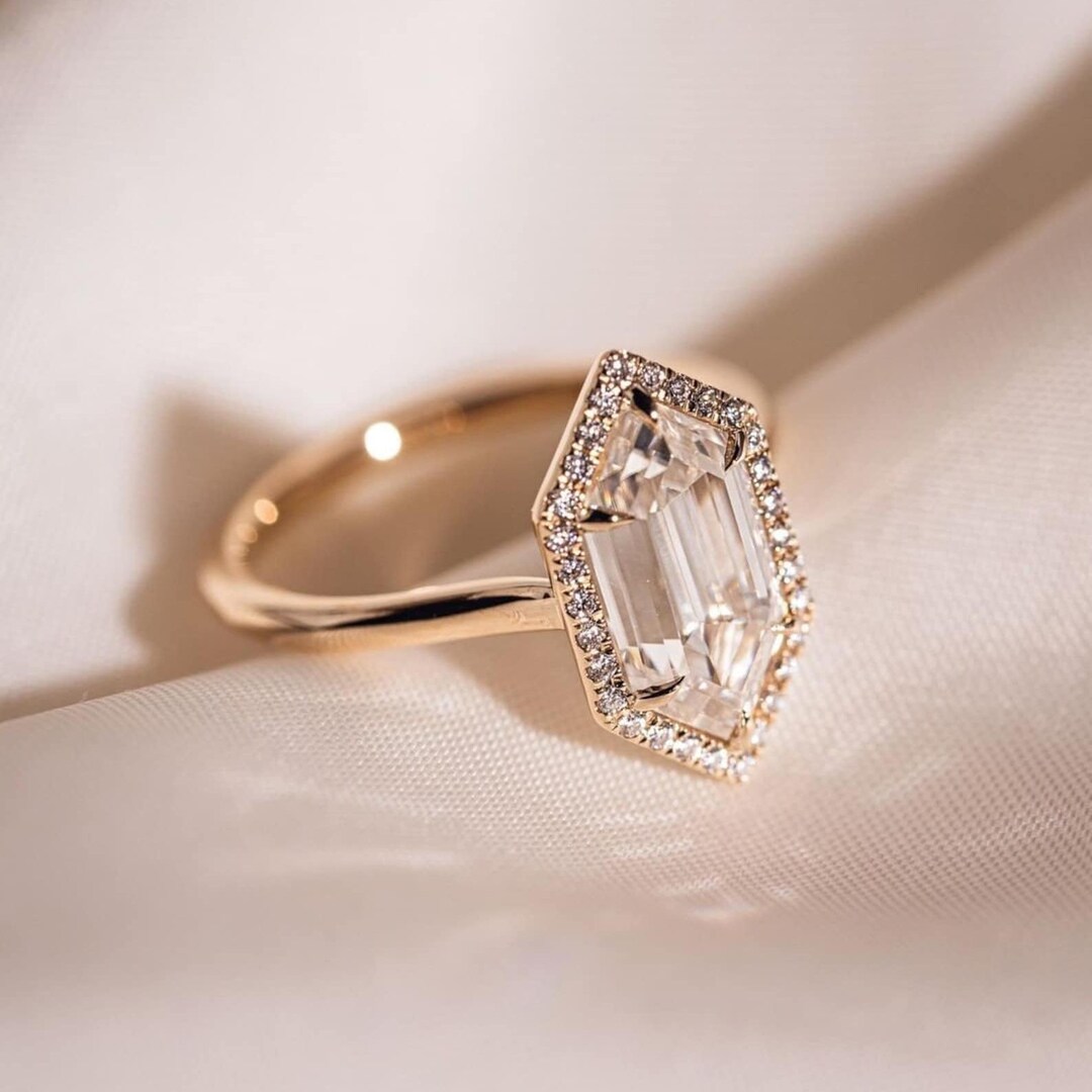 Stunning 2CT Moissanite Diamond Ring in 10/14/18K Gold | Hexagon Step ...