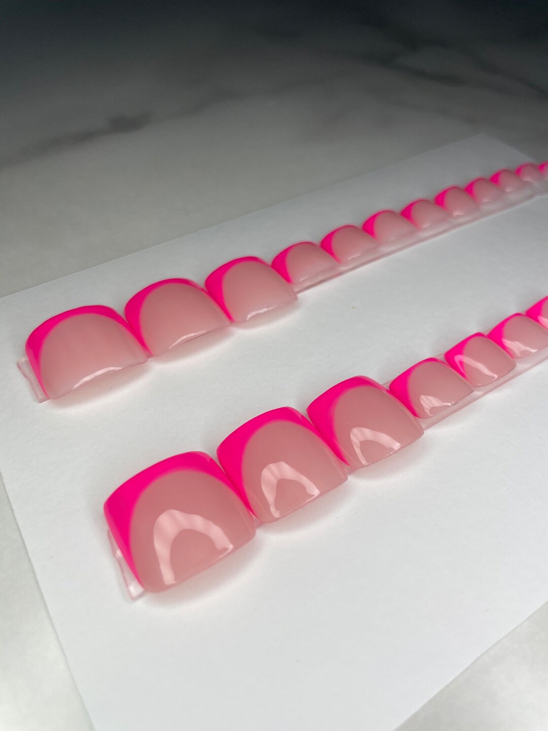 24 Pc Pink French Tip Toes Press on Nail Short Press on Toes French Tip ...