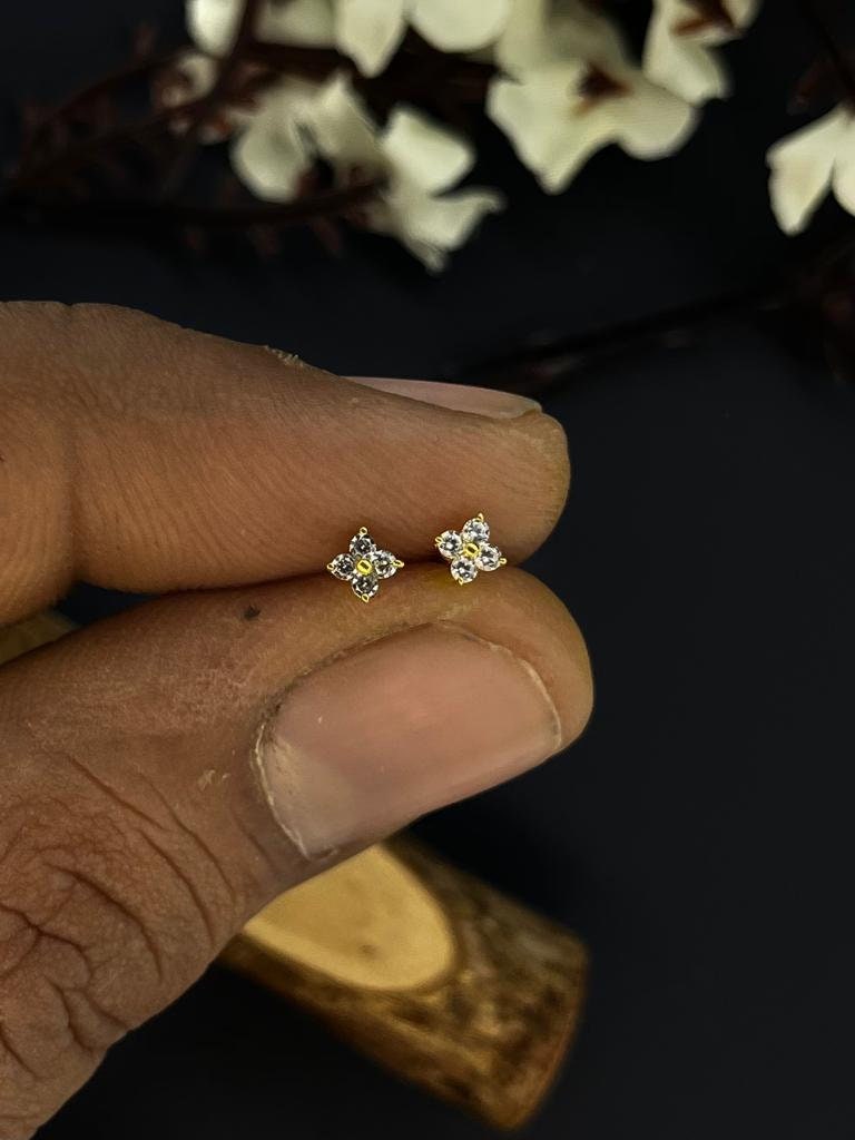 14K Solid Gold Diamond Flower Shape Stud for Nose Tragus Lobe Conch ...
