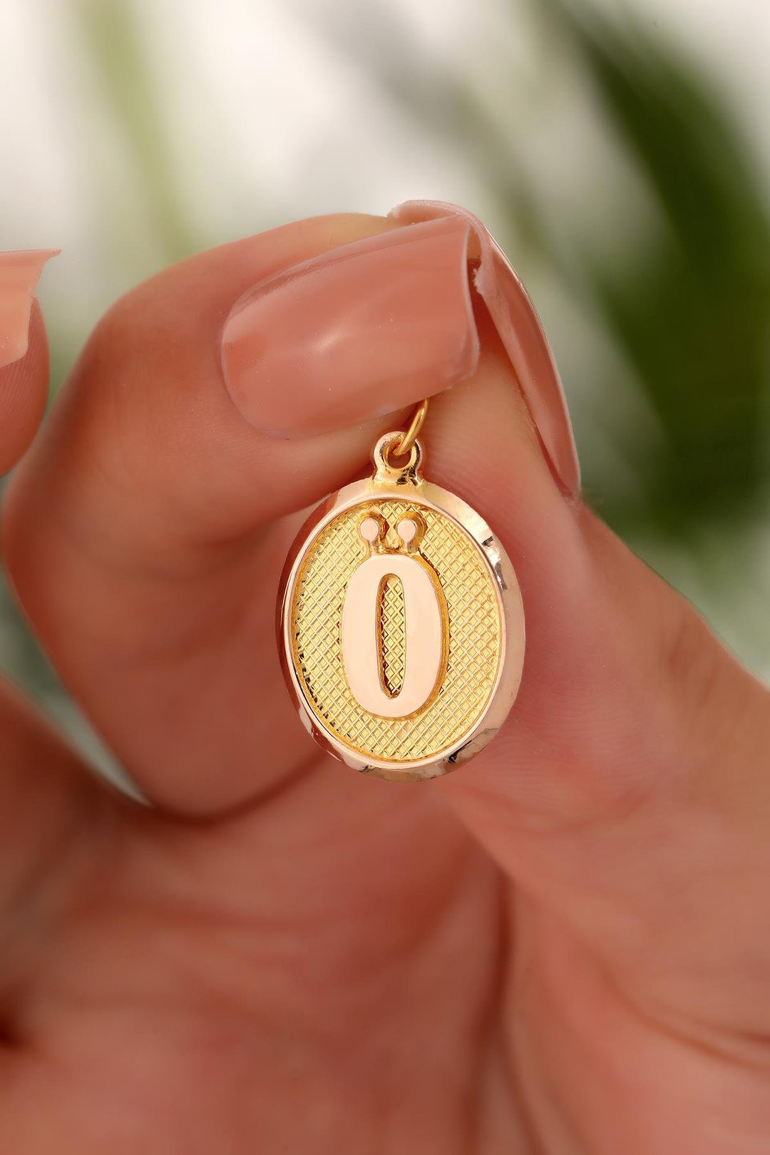 14 K Gold Letter Ö Nostalgia Oval Pendant - Etsy