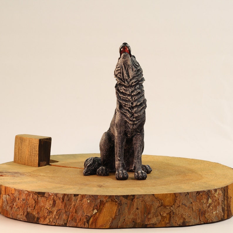 Realistic Howling Gray Wolf Statue - Animal Statue - Shelf Decor - Etsy