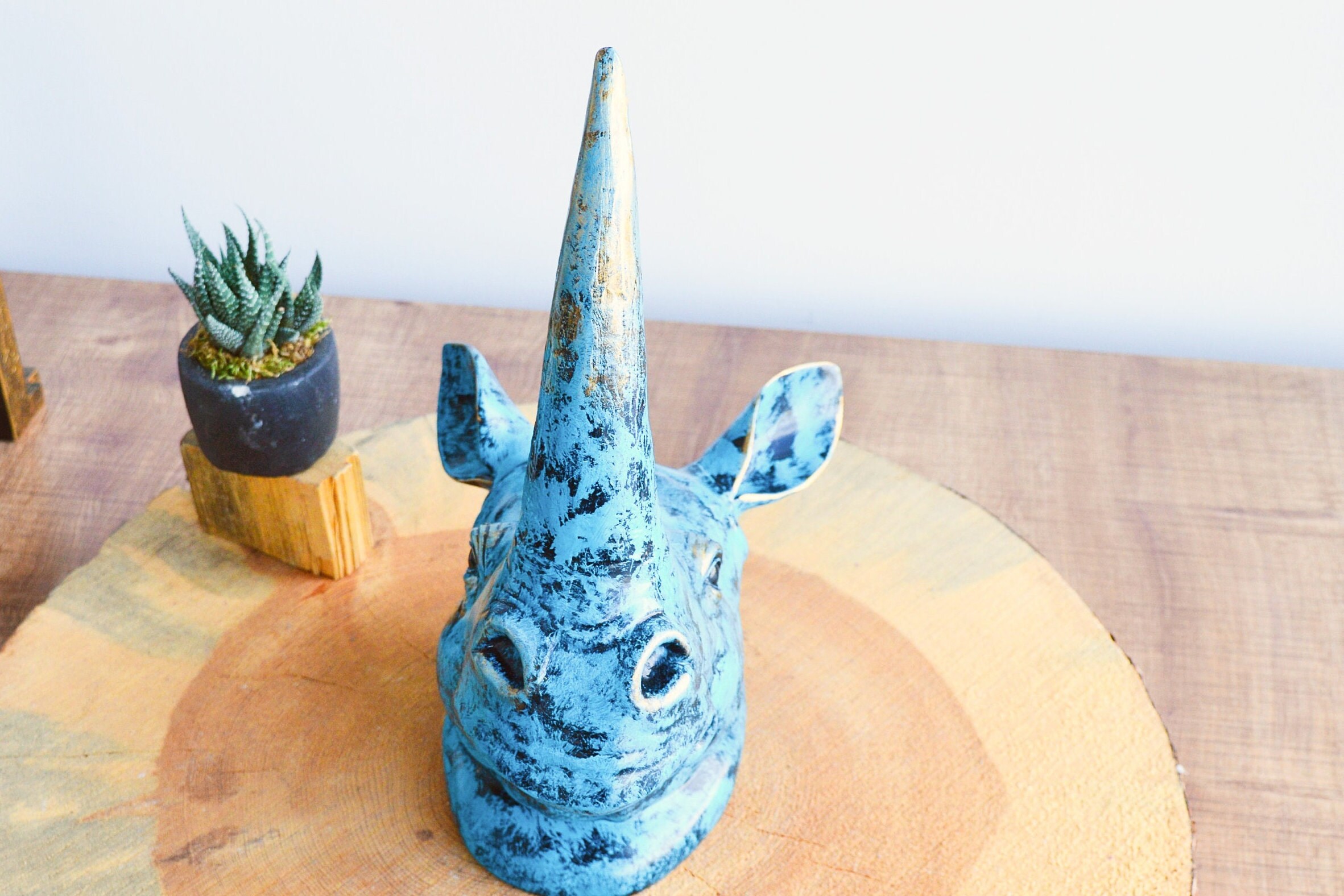 Rhino Wall Decor / Rhino Head Wall Decor / Animal Figurine / - Etsy UK