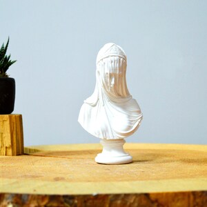 Minimal the Veiled Lady Statue , Virgin Lady Sculpture, Large Statue ...