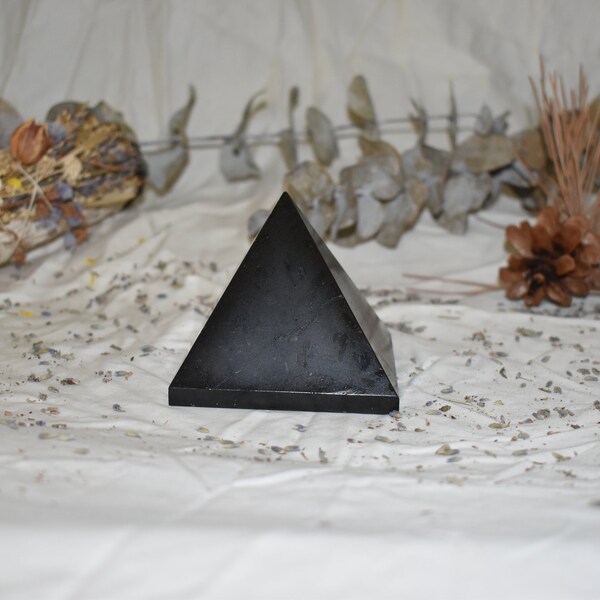 Black Pyramid - Etsy