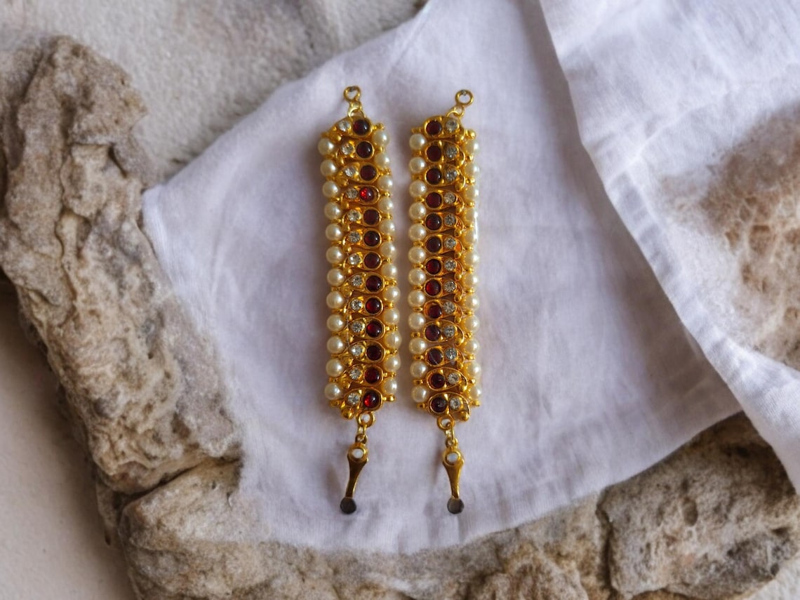Bharatanatyam Temple Jewelry Ear Chain With Earrings | Mattal for ...
