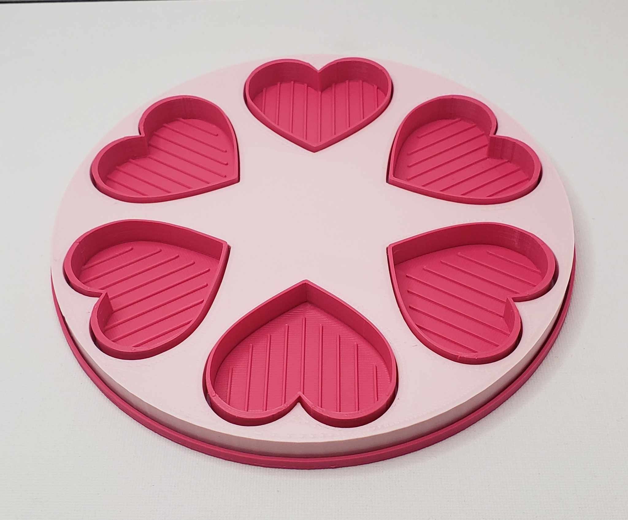 Spinnable 3D Printed Heart Rhinestone Tray – Diamond Art, Craft Storage ...