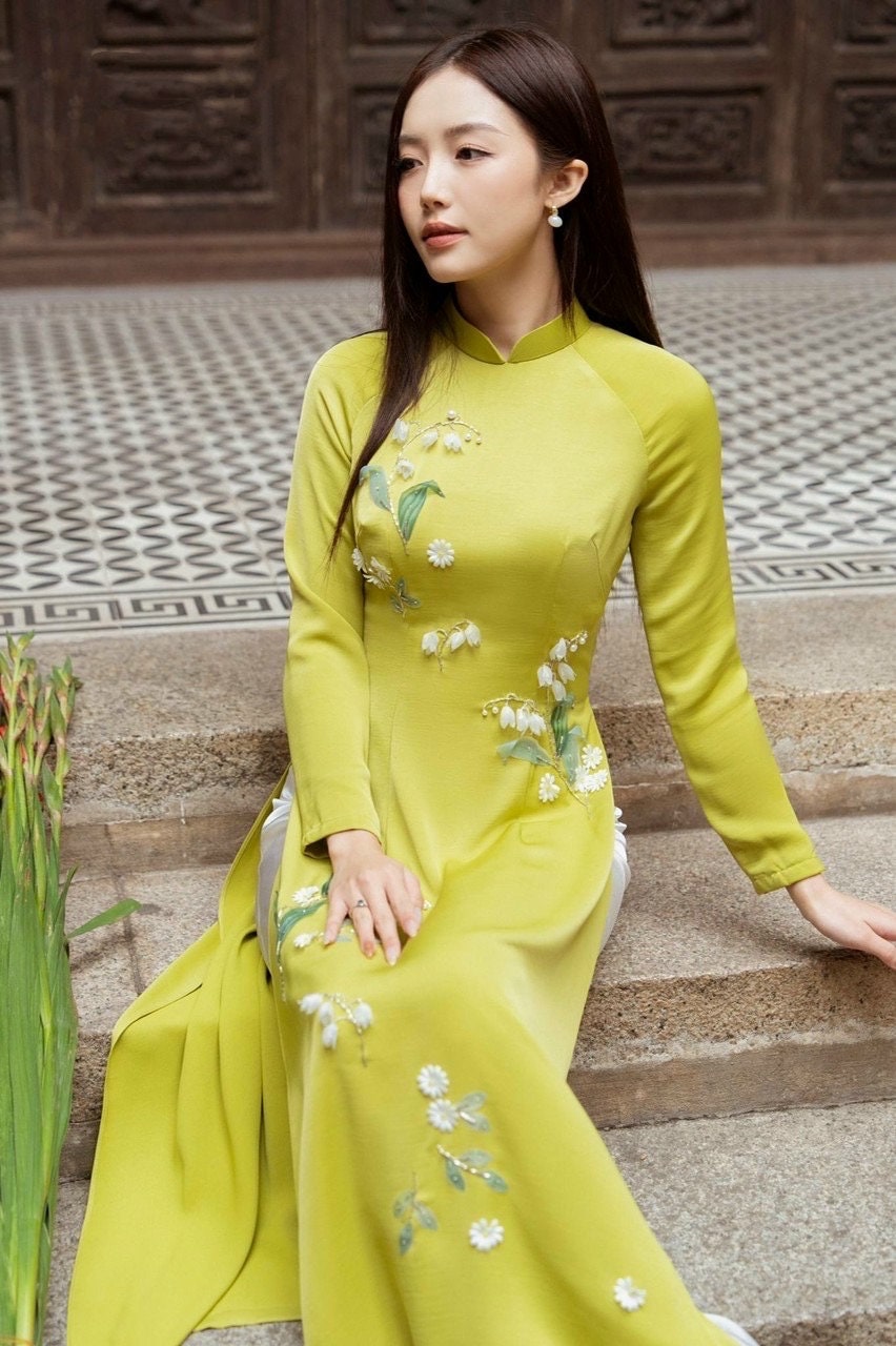 Green Vietnamese Traditional Ao Dai Long Dress With 3D Flower - Etsy