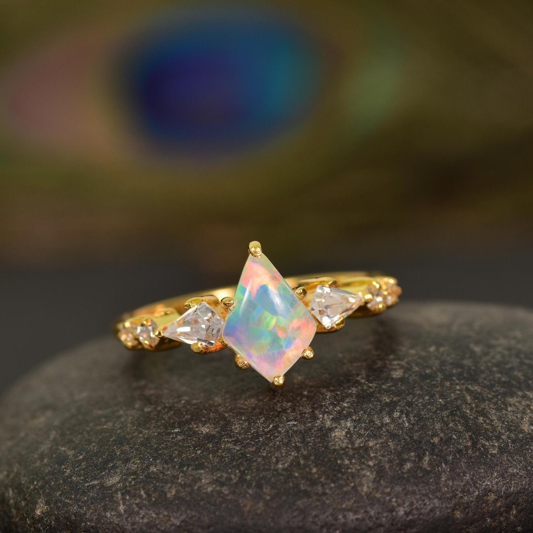 Kite Cut Natural Opal Engagement Ring Vintage Yellow Gold Ring Unique ...