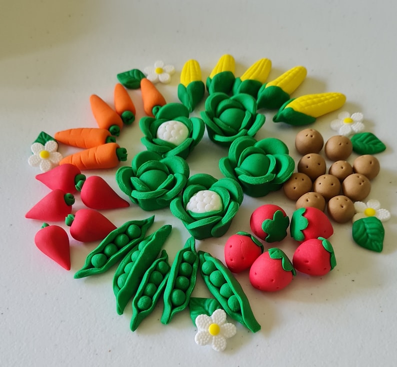 Fondant Sugar Vegetables 'peter Rabbit Garden' Theme Cake/cupcakes ...