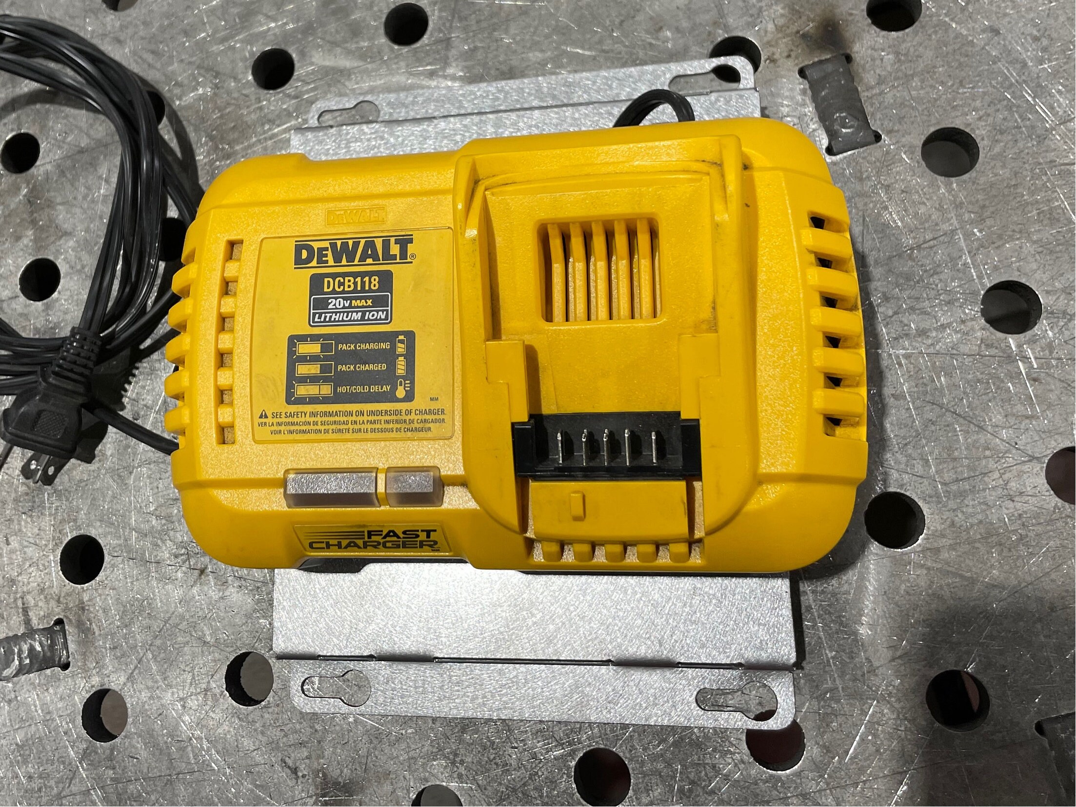 Battery Charger Mount Ridged 18v Dewalt 20v Milwaukee 18v 12v Plate ...