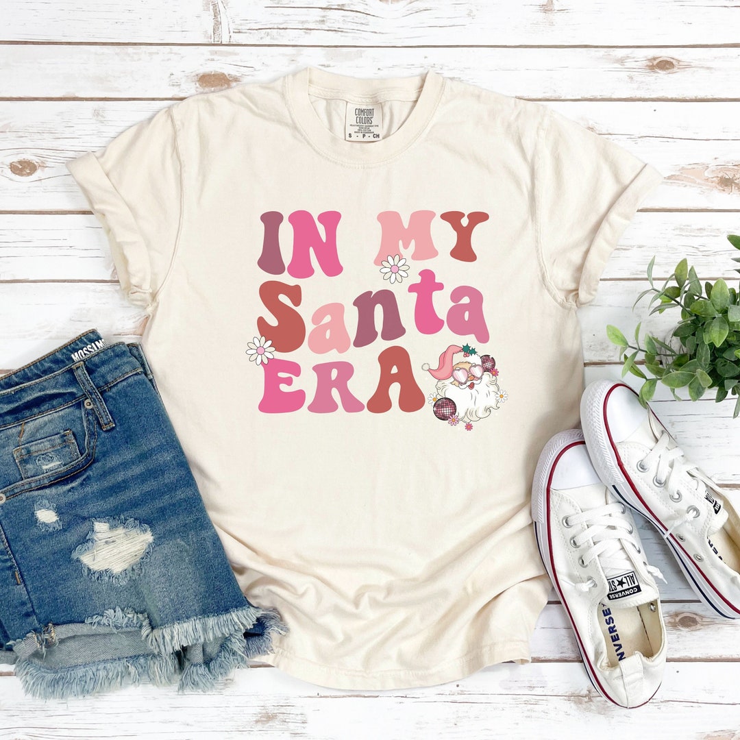 Retro Santa Shirt Funny Christmas Tshirt for Her Gift for Woman Santa ...