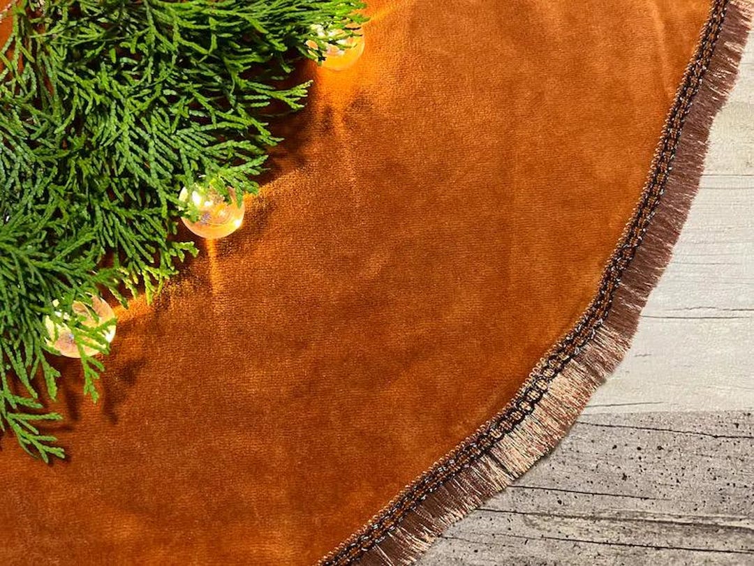 Golden Brown With Gold Lace Velvet Tree Skirt, Monochrome Tree Skirt ...