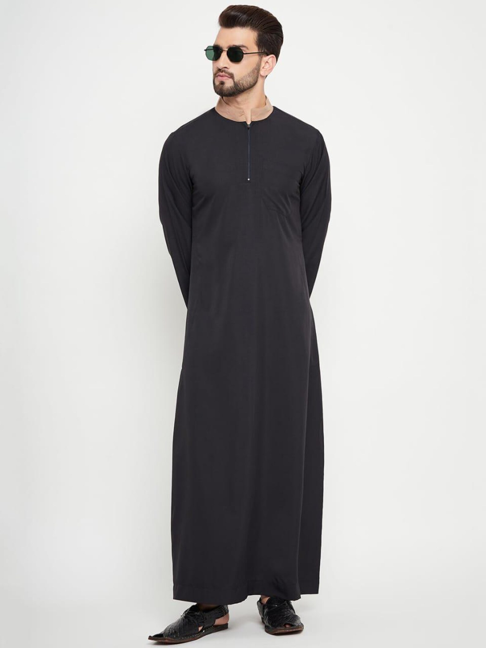 Black Solid Mens Zip Closure Thobe / Jubba With Beige Piping Design ...
