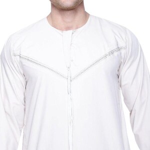 Emirati Mens Omani Thobe, Full Sleeves White Men's White Thobe Saudi ...