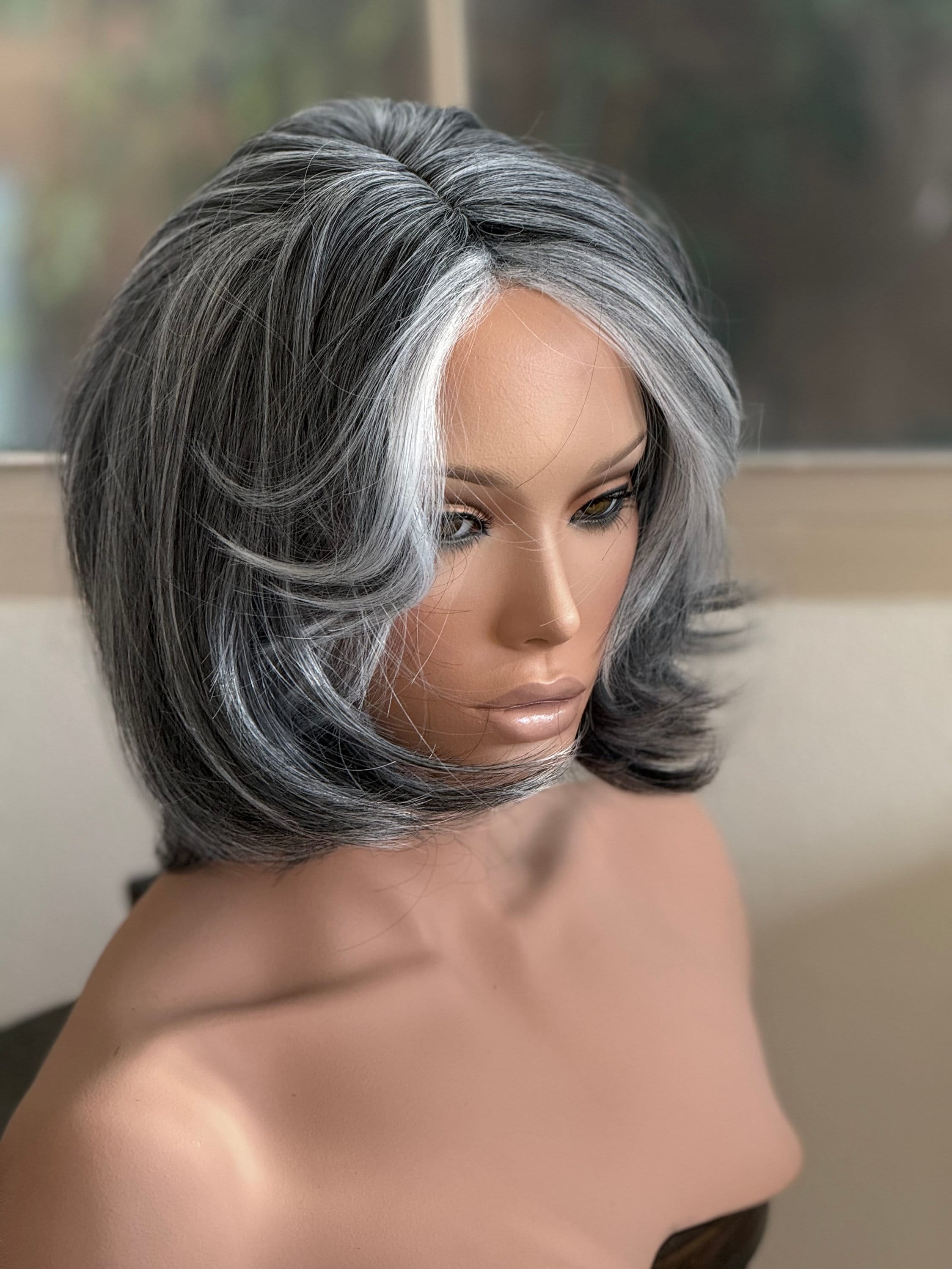 Tillstyle Grey Layered Wig /pale White Ends/bangs/short Grey Wig - Etsy