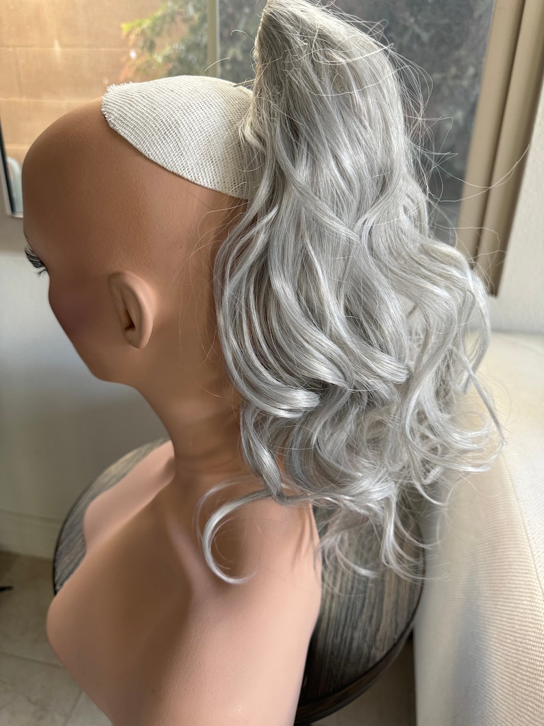 Tillstyle White Silver Grey Clip in Ponytail Claw Clip Pony Tail Real ...