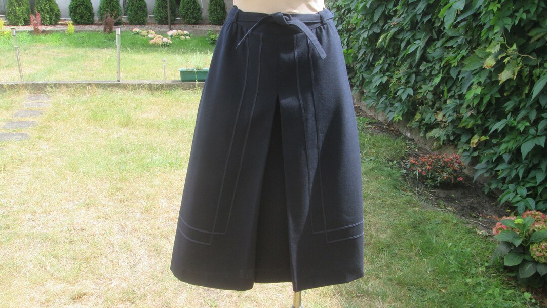 Rare Woolen Skirt / From Del Mod Wool Skirt / Size EUR40 / UK12 ...