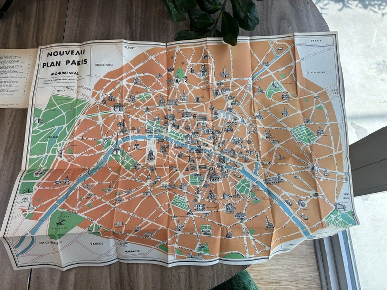 Vintage Illustrated MAP Guidebook in and Around Paris & Environs ...