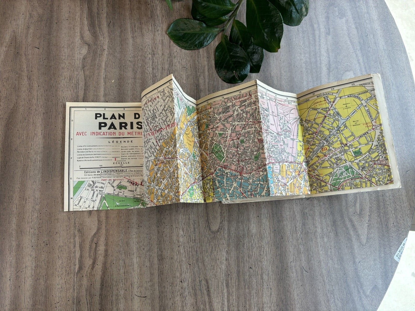 Vintage Illustrated MAP Guidebook in and Around Paris & Environs ...