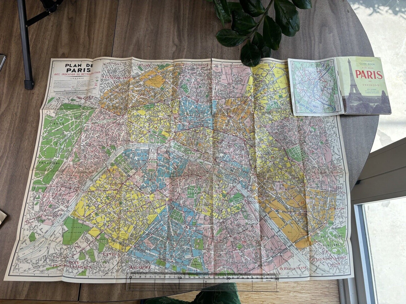 Vintage Illustrated MAP Guidebook in and Around Paris & Environs ...