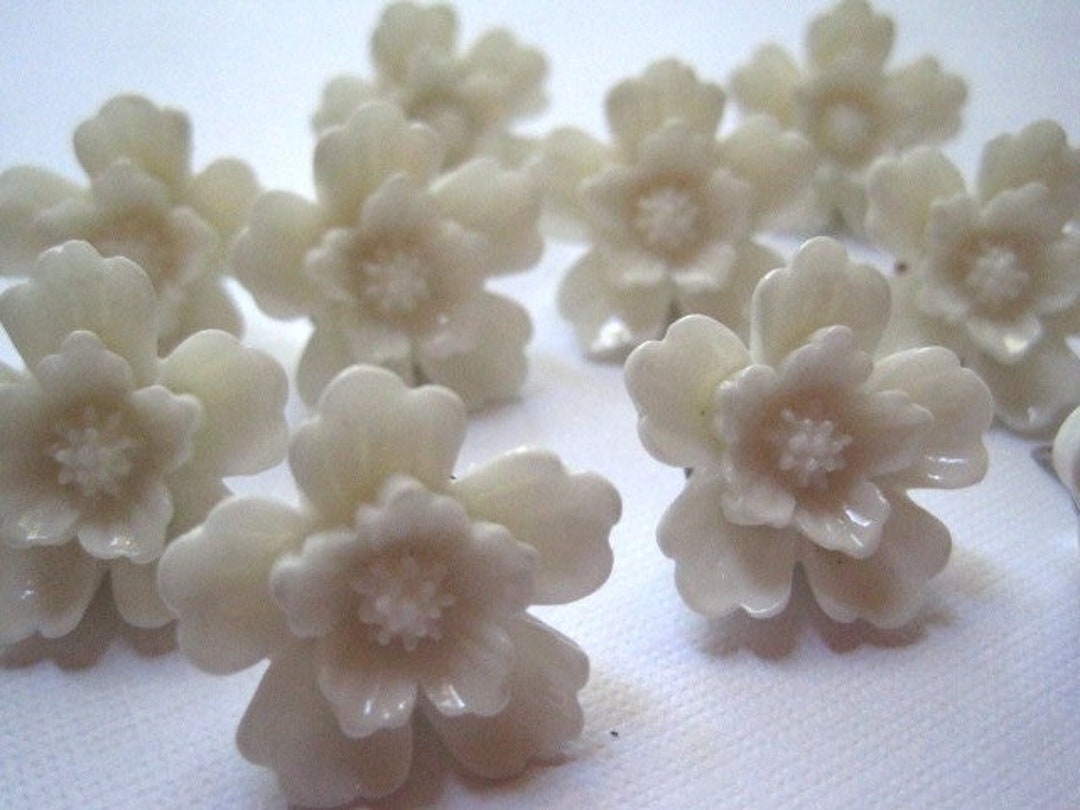 Flower Thumbtacks, Pretty Push Pins, White Sakura Tacks, Cottage Chic ...
