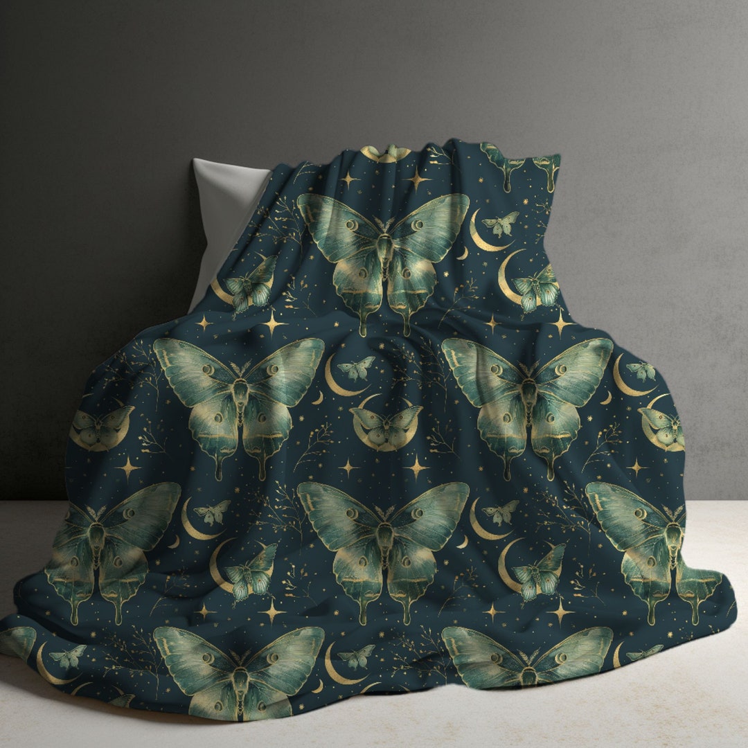 Lunar Moth Decor, Cottagecore Blanket Dark Academia, Sofa Blanket ...