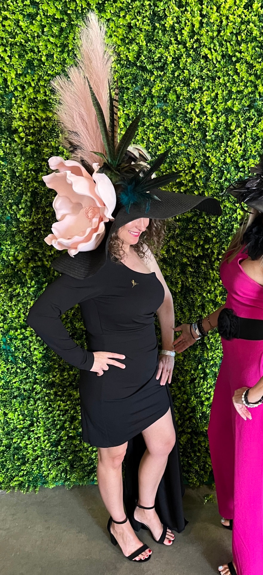 Winning Kentucky Derby Oversized Hat. Extra Large Black Hat With Large ...