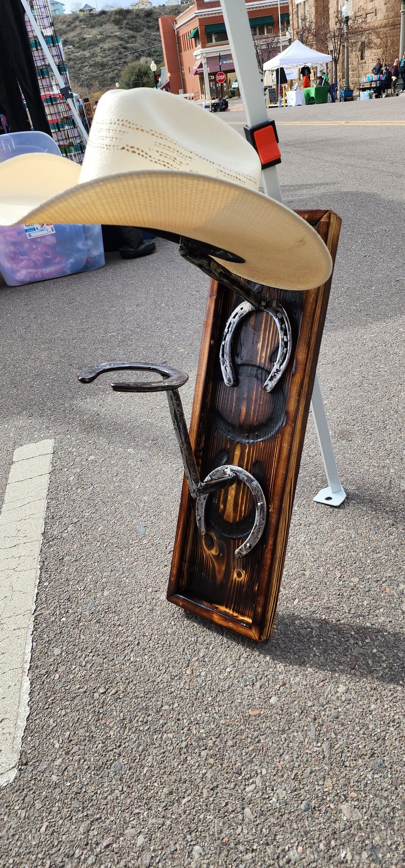 Wood and Horseshoe Hat Rack - Etsy
