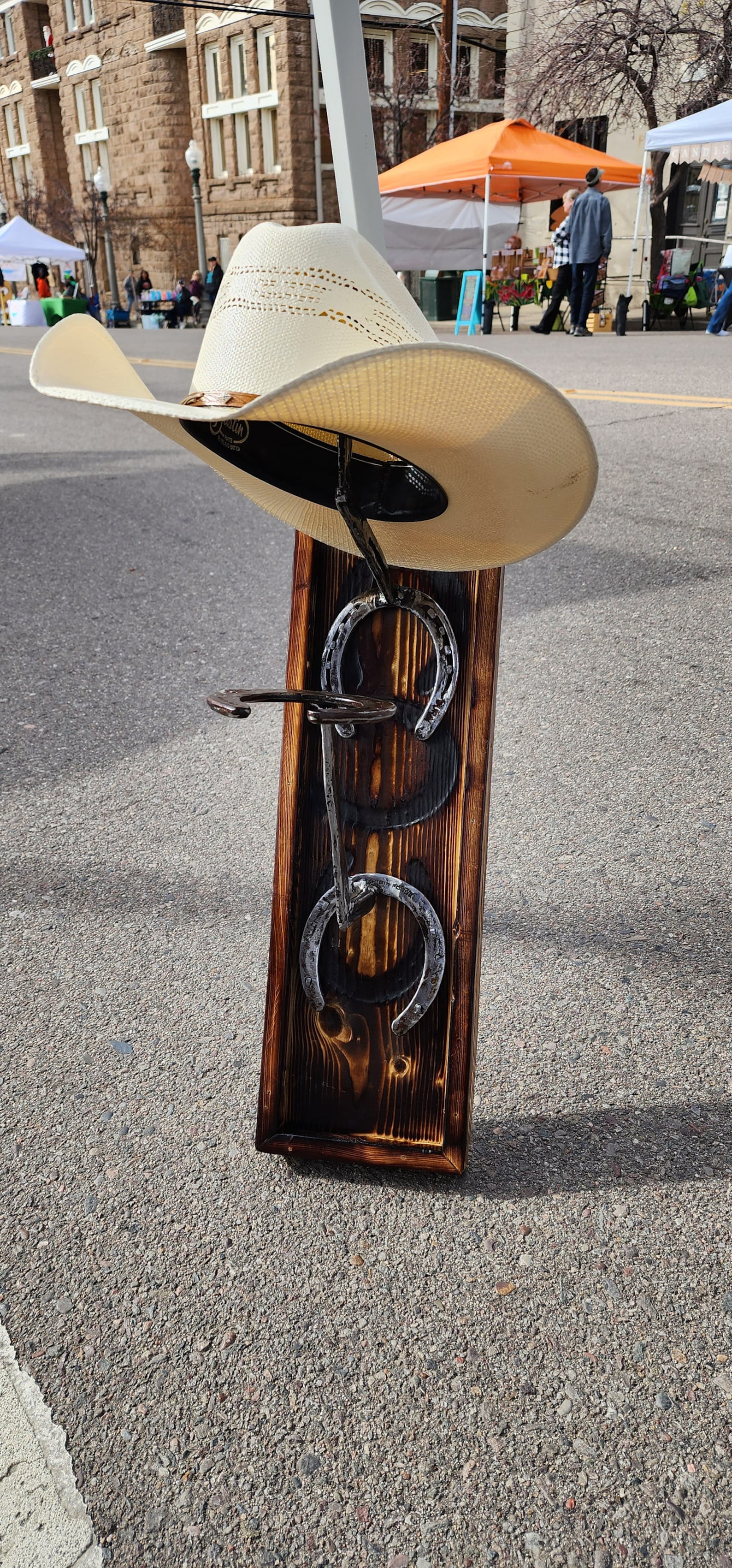 Wood and Horseshoe Hat Rack - Etsy