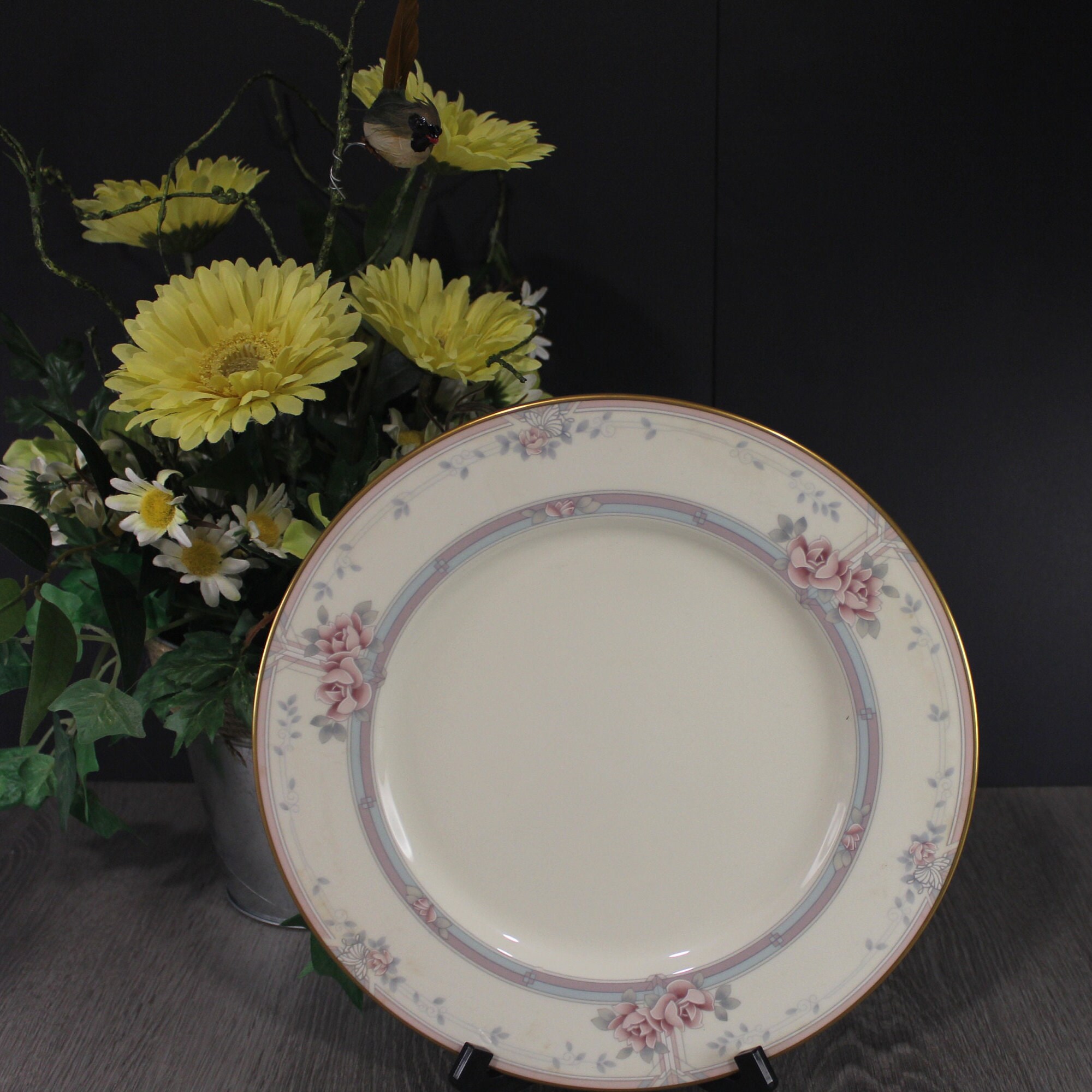 Noritake Magnificence 9736 Dinnerware 26 Pieces Gold Rim With Pink ... Noritake Magnificence 9736 Dinnerware 26 Pieces Gold Rim With Pink ...