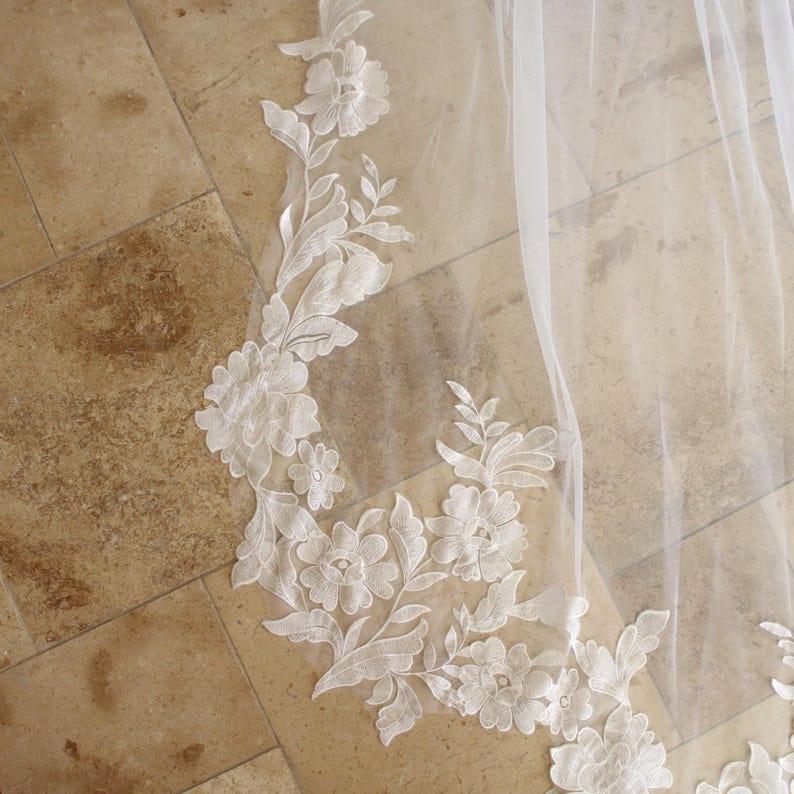 Large Flowers Lace Wedding Veil Flowery Tulle Lace Bridal Veil 1 Tier ...