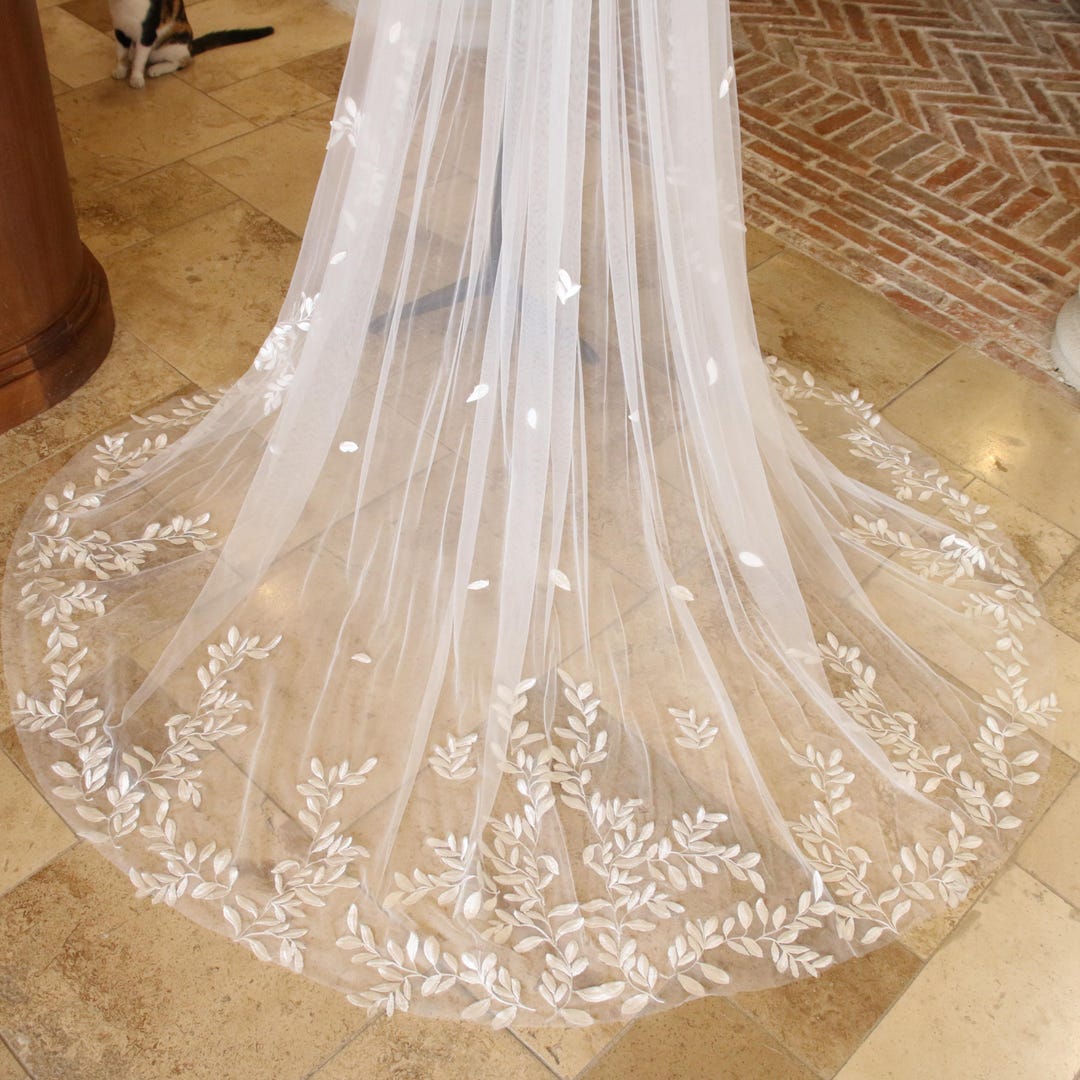 Small Leaves Lace Applique Wedding Veil, Tulle Bridal Veils Short, Leaf ...