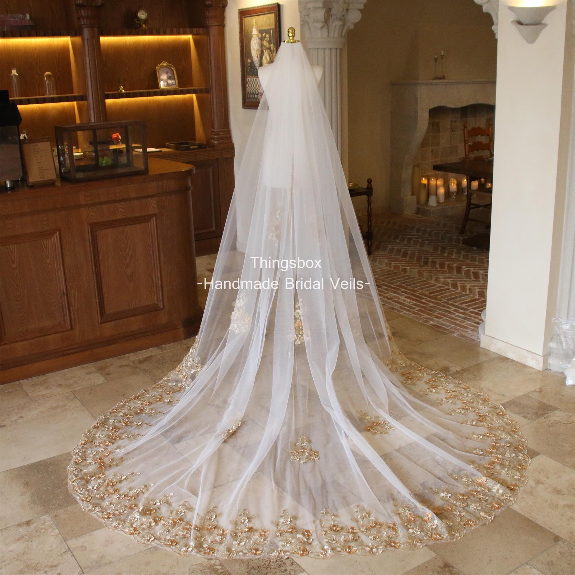Glamorous Gold Flower Lace Bridal Wedding Veil,cathedral Veil Vintage ...