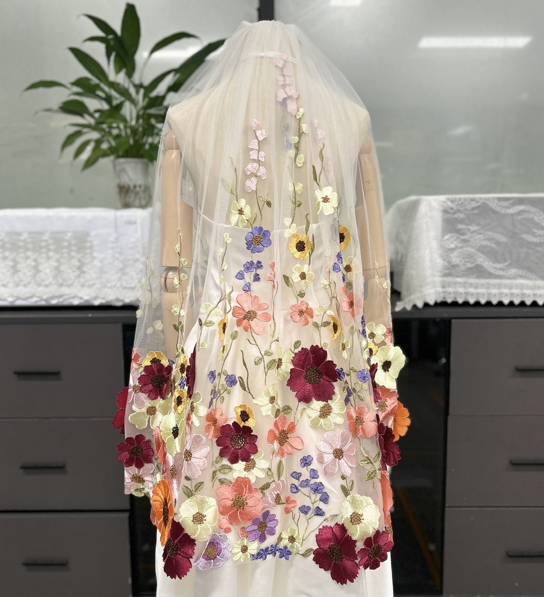 Colorful Flowers Lace Applique Wedding Veil, Tulle Bridal Veils Short ...