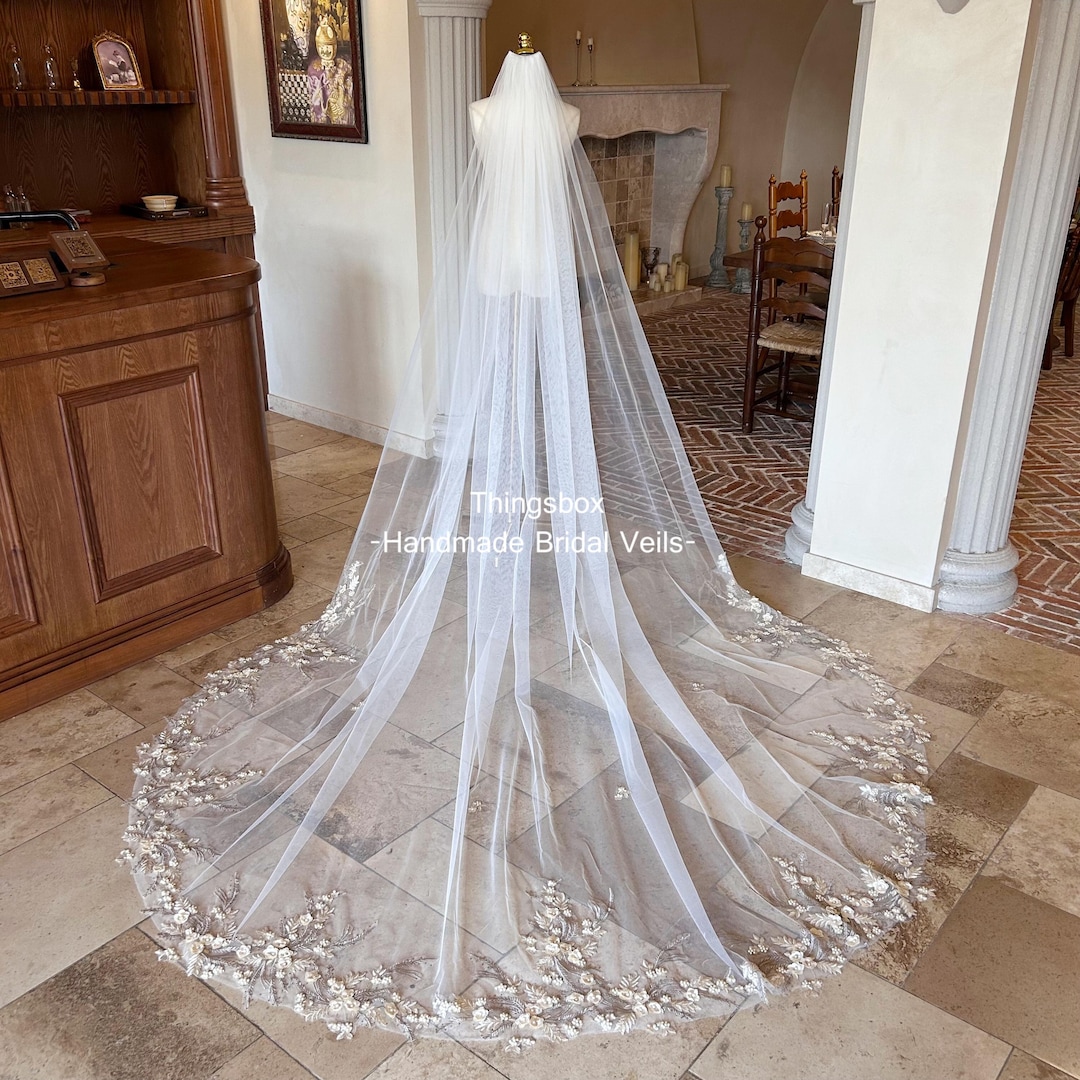 Champagne Lace 3D Flower Lace Veil Pearl Flowery Bridal Veil, Cathedral ...